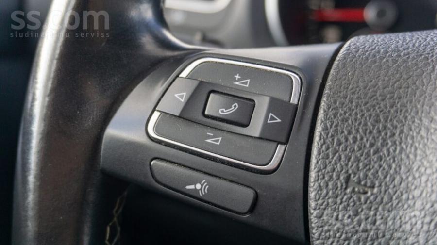 Melns Volkswagen Golf 2013 Rīga, ar dzinēja tilpumu 1.60 L un nobraukumu 263 tūkst. km par 2990 €, foto 19 vietnē AUTOMOTO.COM.LV