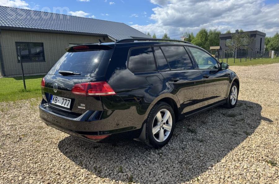 Black Volkswagen Golf 2014 in Riga, with an engine capacity of 1.60 L and mileage of 337 thousand km for 4470 €, photo 2 on AUTOMOTO.COM.LV