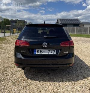 Black Volkswagen Golf 2014 in Riga, with an engine capacity of 1.60 L and mileage of 337 thousand km for 4470 €, photo 5 on AUTOMOTO.COM.LV