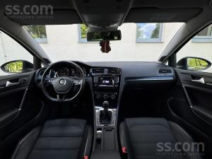 Black Volkswagen Golf 2014 in Jelgava, with an engine capacity of 2.00 L and mileage of 400 thousand km for 3950 €, photo 12 on AUTOMOTO.COM.LV