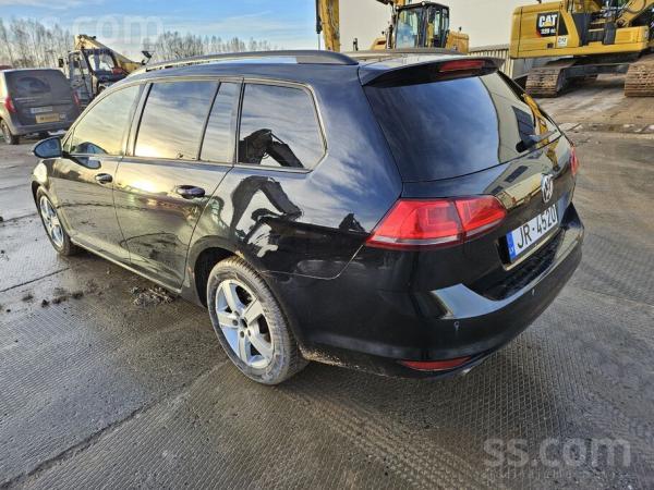 Black Volkswagen Golf 2014 in Riga, with an engine capacity of 2.00 L and mileage of 294 thousand km for 4000 €, photo 6 on AUTOMOTO.COM.LV
