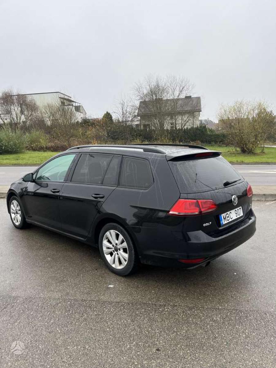 Black Volkswagen Golf 2014 in Vilnius, with an engine capacity of 1.60 L and mileage of 305 thousand km for 4600 €, photo 7 on AUTOMOTO.COM.LV