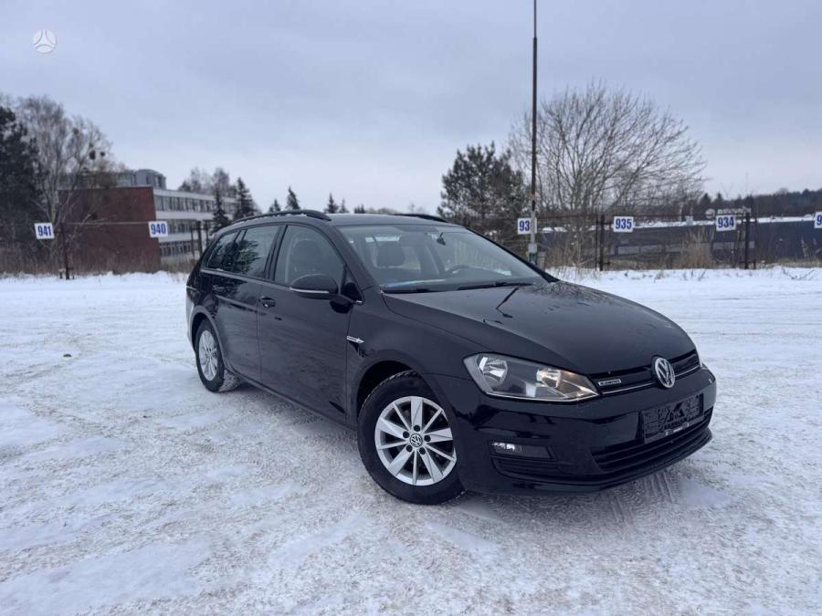 Black Volkswagen Golf 2014 in Alytus, with an engine capacity of 1.60 L and mileage of 251 thousand km for 5800 €, photo 1 on AUTOMOTO.COM.LV