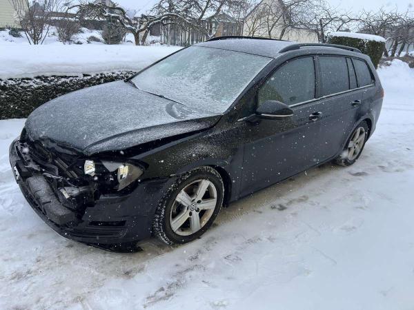 Черный Фольксваген Гольф 2014 в Каунас, объемом двигателя 1.97 л и пробегом 197 тыс. км за 4250 €, фото 4 на AUTOMOTO.COM.LV