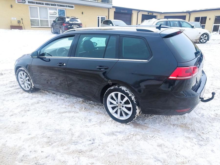 Black Volkswagen Golf 2014 in Utena, with an engine capacity of 2.00 L and mileage of 315 thousand km for 6600 €, photo 19 on AUTOMOTO.COM.LV
