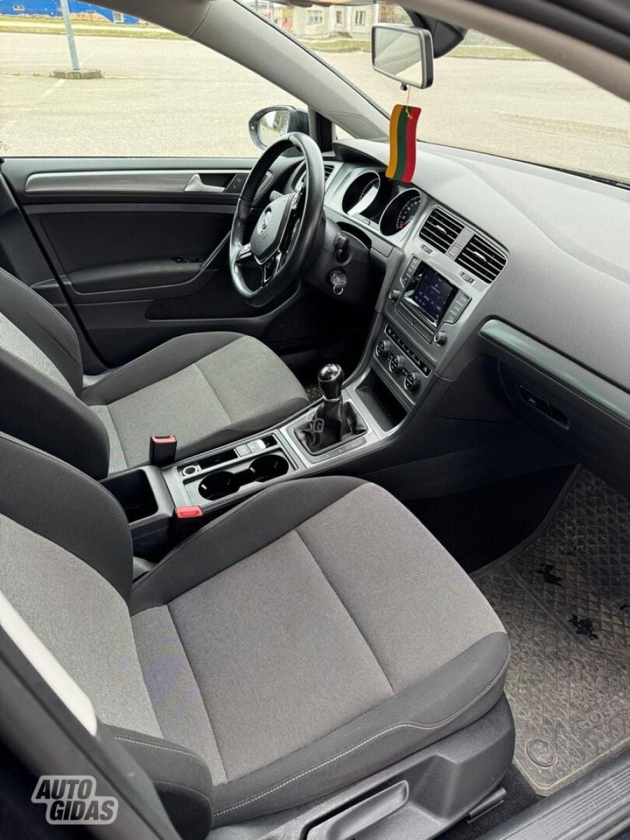 Melns Volkswagen Golf 2014 Utena, ar dzinēja tilpumu 1.60 L un nobraukumu 187 tūkst. km par 5950 €, foto 17 vietnē AUTOMOTO.COM.LV