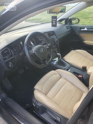Melns Volkswagen Golf 2014 Alīta, ar dzinēja tilpumu 1.40 L un nobraukumu 254 tūkst. km par 6500 €, foto 10 vietnē AUTOMOTO.COM.LV