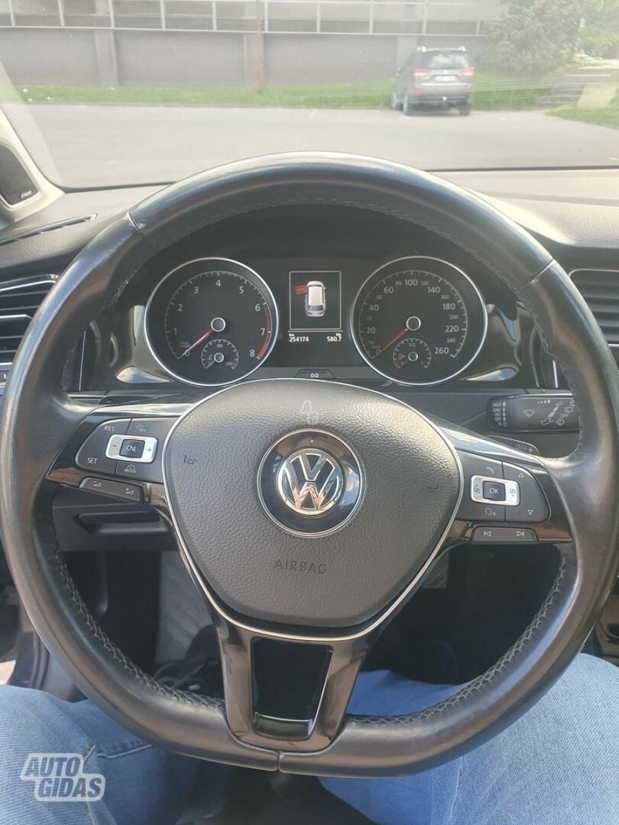 Melns Volkswagen Golf 2014 Alīta, ar dzinēja tilpumu 1.40 L un nobraukumu 254 tūkst. km par 6500 €, foto 12 vietnē AUTOMOTO.COM.LV
