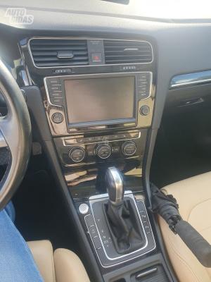 Melns Volkswagen Golf 2014 Alīta, ar dzinēja tilpumu 1.40 L un nobraukumu 254 tūkst. km par 6500 €, foto 13 vietnē AUTOMOTO.COM.LV