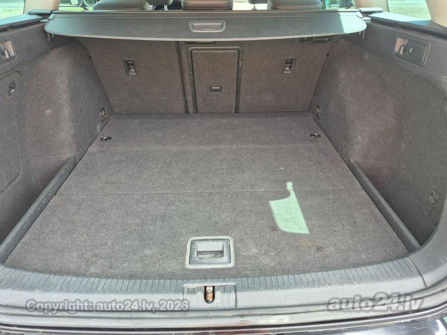 Melns Volkswagen Golf 2014 Tallina, ar dzinēja tilpumu 2.00 L un nobraukumu 241 tūkst. km par 8000 €, foto 15 vietnē AUTOMOTO.COM.LV