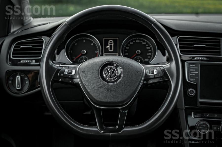 Melns Volkswagen Golf 2014 Rīga, ar dzinēja tilpumu 2.00 L un nobraukumu 241 tūkst. km par 7997 €, foto 22 vietnē AUTOMOTO.COM.LV