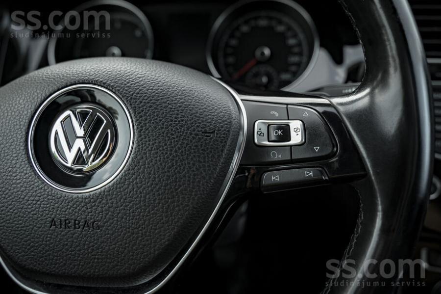 Melns Volkswagen Golf 2014 Rīga, ar dzinēja tilpumu 2.00 L un nobraukumu 241 tūkst. km par 7997 €, foto 23 vietnē AUTOMOTO.COM.LV
