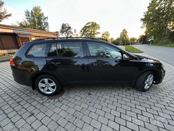 Black Volkswagen Golf 2014 in Ogre, with an engine capacity of 2.00 L and mileage of 285 thousand km for 5200 €, photo 4 on AUTOMOTO.COM.LV