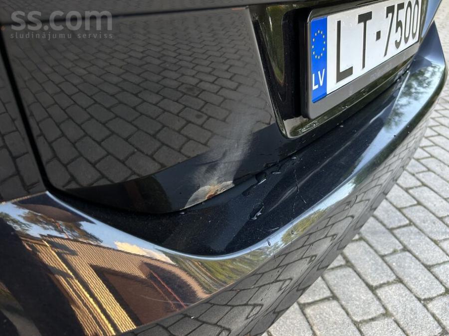 Black Volkswagen Golf 2014 in Ogre, with an engine capacity of 2.00 L and mileage of 285 thousand km for 5200 €, photo 19 on AUTOMOTO.COM.LV