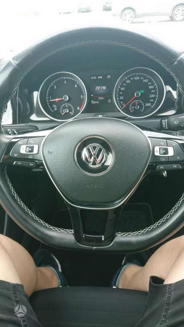 Black Volkswagen Golf 2014 in Marijampole, with an engine capacity of 1.60 L and mileage of 278 thousand km for 6800 €, photo 7 on AUTOMOTO.COM.LV