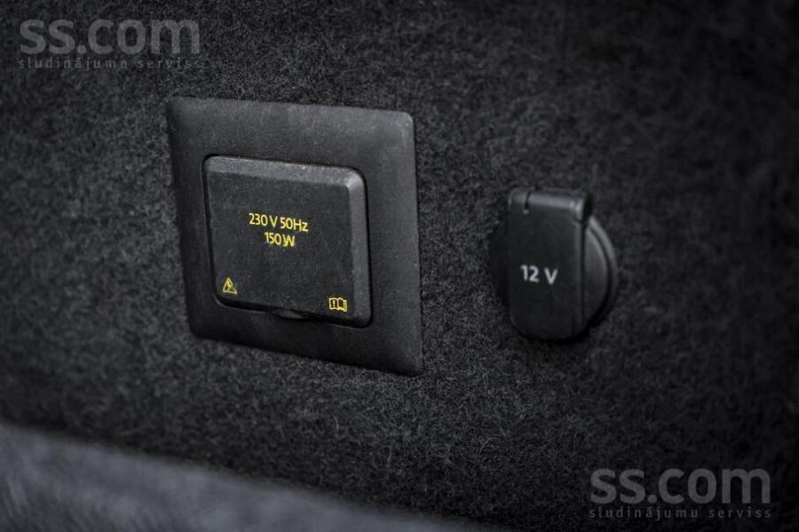 Black Volkswagen Golf 2014 in Riga, with an engine capacity of 2.00 L and mileage of 298 thousand km for 8850 €, photo 10 on AUTOMOTO.COM.LV