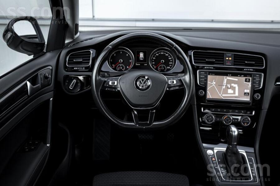 Black Volkswagen Golf 2014 in Riga, with an engine capacity of 2.00 L and mileage of 298 thousand km for 8850 €, photo 21 on AUTOMOTO.COM.LV