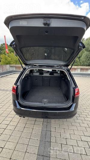 Melns Volkswagen Golf 2014 Rīga, ar dzinēja tilpumu 2.00 L un nobraukumu 193 tūkst. km par 7200 €, foto 5 vietnē AUTOMOTO.COM.LV