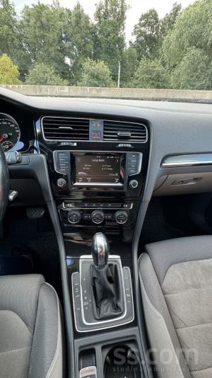 Melns Volkswagen Golf 2014 Rīga, ar dzinēja tilpumu 2.00 L un nobraukumu 193 tūkst. km par 7200 €, foto 9 vietnē AUTOMOTO.COM.LV