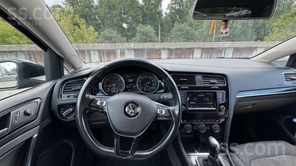 Black Volkswagen Golf 2014 in Riga, with an engine capacity of 2.00 L and mileage of 193 thousand km for 7200 €, photo 9 on AUTOMOTO.COM.LV