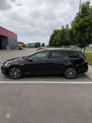 Melns Volkswagen Golf 2014 Panevēža, ar dzinēja tilpumu 1.60 L un nobraukumu 279 tūkst. km par 6300 €, foto 4 vietnē AUTOMOTO.COM.LV