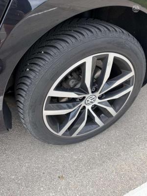 Melns Volkswagen Golf 2014 Panevēža, ar dzinēja tilpumu 1.60 L un nobraukumu 279 tūkst. km par 6300 €, foto 13 vietnē AUTOMOTO.COM.LV