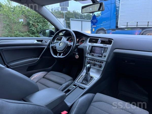 Melns Volkswagen Golf 2014 Rīga, ar dzinēja tilpumu 1.60 L un nobraukumu 270 tūkst. km par 7500 €, foto 10 vietnē AUTOMOTO.COM.LV
