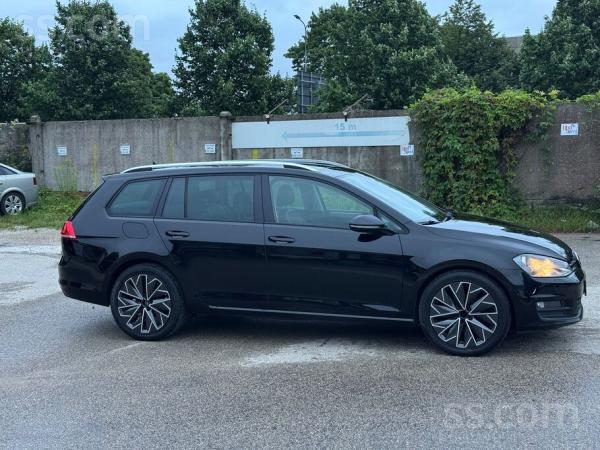 Black Volkswagen Golf 2014 in Riga, with an engine capacity of 1.60 L and mileage of 270 thousand km for 7500 €, photo 3 on AUTOMOTO.COM.LV