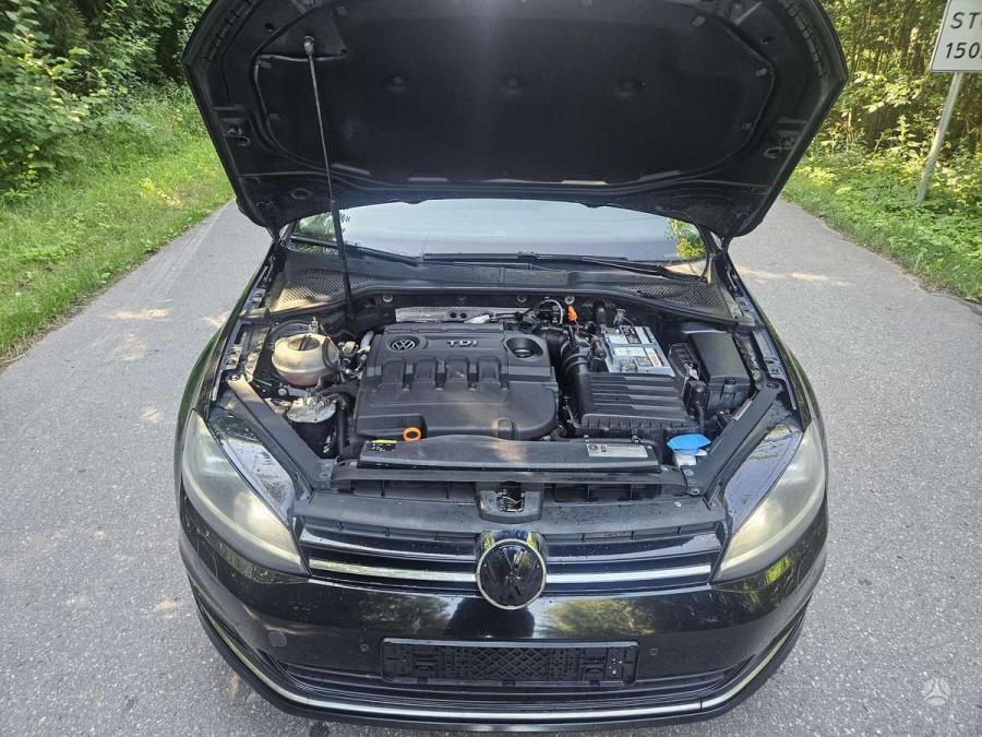 Black Volkswagen Golf 2014 in Raseiniai, with an engine capacity of 1.97 L and mileage of 279 thousand km for 5350 €, photo 8 on AUTOMOTO.COM.LV