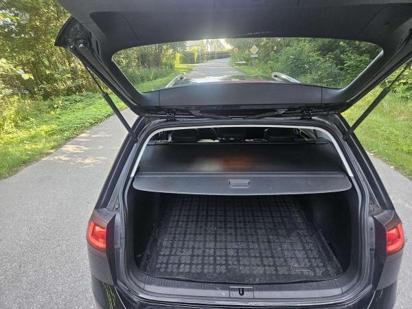Black Volkswagen Golf 2014 in Raseiniai, with an engine capacity of 1.97 L and mileage of 279 thousand km for 5350 €, photo 8 on AUTOMOTO.COM.LV