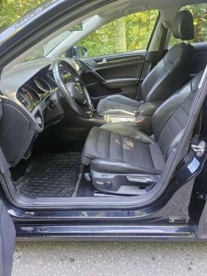 Black Volkswagen Golf 2014 in Raseiniai, with an engine capacity of 1.97 L and mileage of 279 thousand km for 5350 €, photo 10 on AUTOMOTO.COM.LV