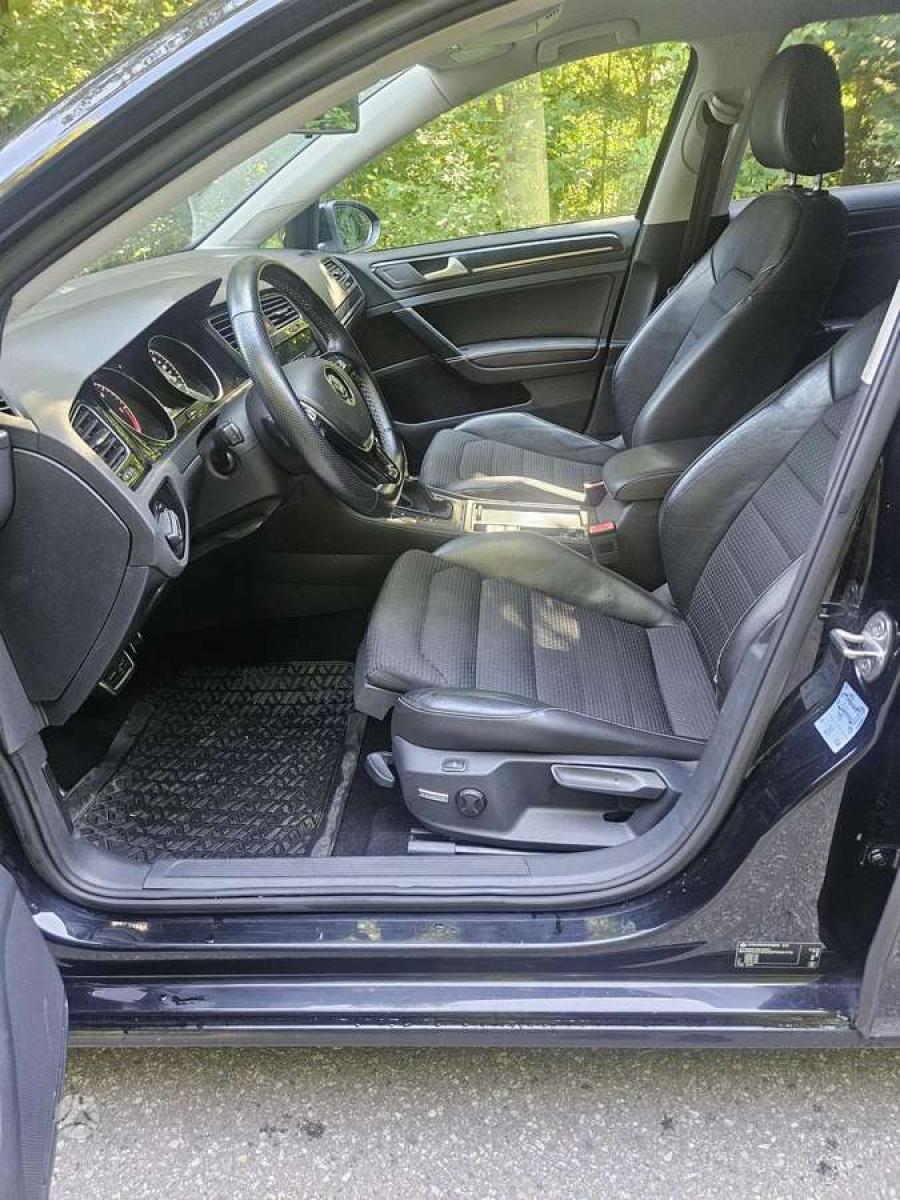 Black Volkswagen Golf 2014 in Raseiniai, with an engine capacity of 1.97 L and mileage of 279 thousand km for 5350 €, photo 10 on AUTOMOTO.COM.LV