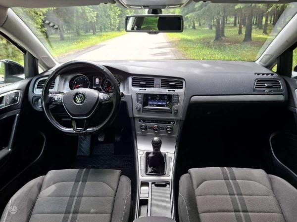 Black Volkswagen Golf 2014 in Birzai, with an engine capacity of 1.40 L and mileage of 321 thousand km for 4300 €, photo 8 on AUTOMOTO.COM.LV