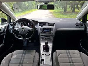 Black Volkswagen Golf 2014 in Birzai, with an engine capacity of 1.40 L and mileage of 321 thousand km for 4300 €, photo 9 on AUTOMOTO.COM.LV