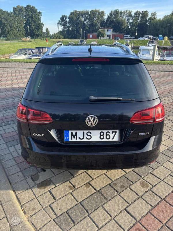 Volkswagen Golf 2014 in Silute on AUTOMOTO.COM.LV Black Volkswagen Golf 2014 in Silute, with an engine capacity of 1.60 L and mileage of 282 thousand km for 4800 €, photo 3 on AUTOMOTO.COM.LV