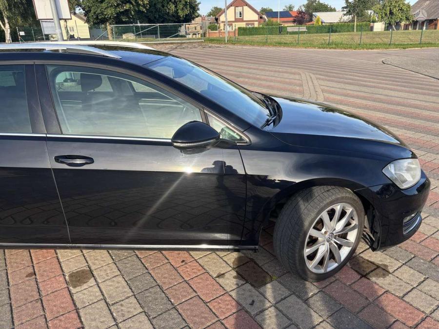 Black Volkswagen Golf 2014 in Silute, with an engine capacity of 1.60 L and mileage of 282 thousand km for 4800 €, photo 6 on AUTOMOTO.COM.LV