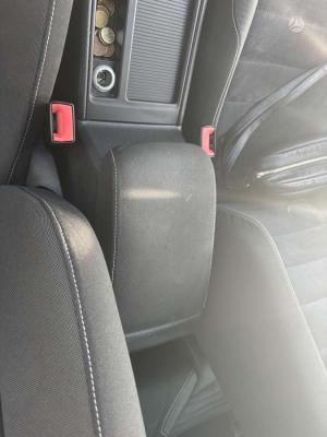 Black Volkswagen Golf 2014 in Silute, with an engine capacity of 1.60 L and mileage of 282 thousand km for 4800 €, photo 26 on AUTOMOTO.COM.LV