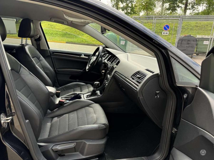 Black Volkswagen Golf 2014 in Alytus, with an engine capacity of 1.60 L and mileage of 295 thousand km for 3750 €, photo 10 on AUTOMOTO.COM.LV