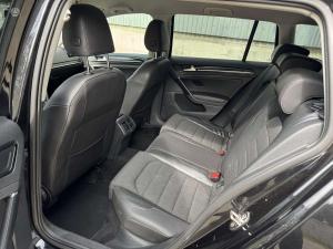 Black Volkswagen Golf 2014 in Alytus, with an engine capacity of 1.60 L and mileage of 295 thousand km for 3750 €, photo 11 on AUTOMOTO.COM.LV