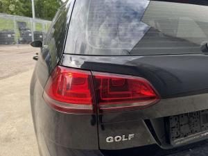 Black Volkswagen Golf 2014 in Alytus, with an engine capacity of 1.60 L and mileage of 295 thousand km for 3750 €, photo 24 on AUTOMOTO.COM.LV