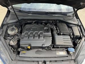 Black Volkswagen Golf 2014 in Alytus, with an engine capacity of 1.60 L and mileage of 295 thousand km for 3750 €, photo 28 on AUTOMOTO.COM.LV