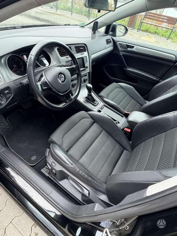 Volkswagen Golf 2014 Viļņa vietnē Melns Volkswagen Golf 2014 Viļņa, ar dzinēja tilpumu 1.97 L un nobraukumu 218 tūkst. km par 7600 €, foto 6 vietnē AUTOMOTO.COM.LV