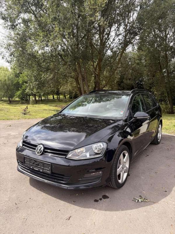 Black Volkswagen Golf 2014 in Marijampole, with an engine capacity of 1.60 L and mileage of 250 thousand km for 5350 €, photo 1 on AUTOMOTO.COM.LV