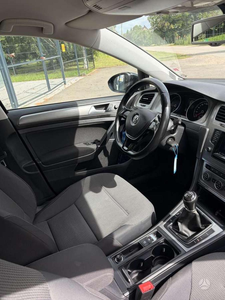 Melns Volkswagen Golf 2014 Marijampole, ar dzinēja tilpumu 1.60 L un nobraukumu 250 tūkst. km par 5350 €, foto 11 vietnē AUTOMOTO.COM.LV
