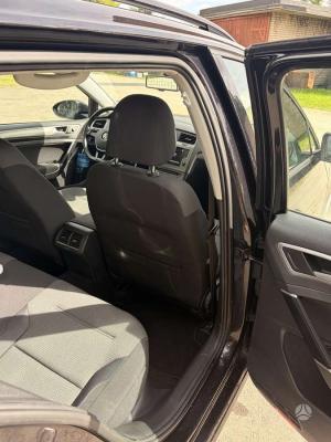 Melns Volkswagen Golf 2014 Marijampole, ar dzinēja tilpumu 1.60 L un nobraukumu 250 tūkst. km par 5350 €, foto 15 vietnē AUTOMOTO.COM.LV