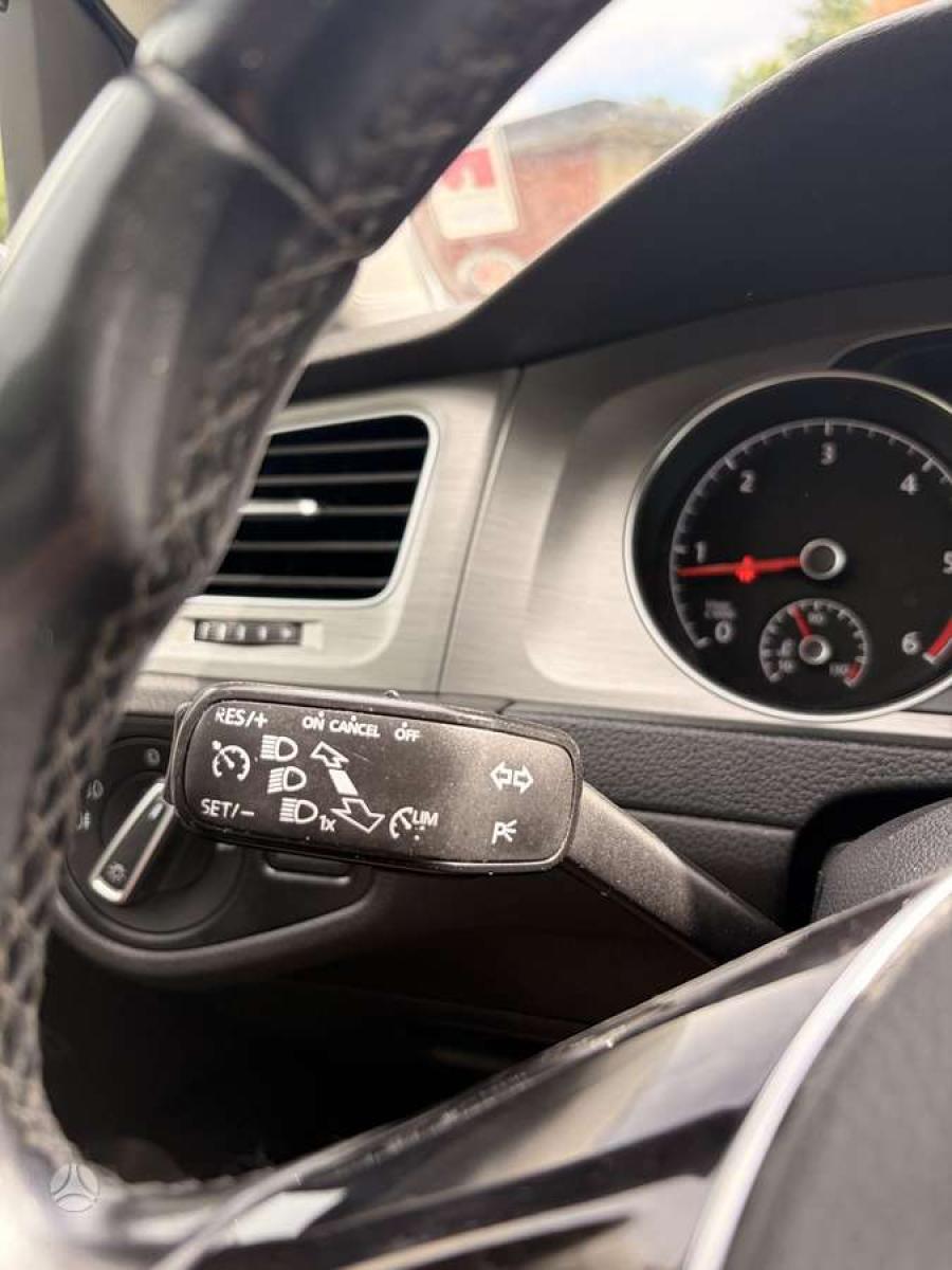 Melns Volkswagen Golf 2014 Marijampole, ar dzinēja tilpumu 1.60 L un nobraukumu 250 tūkst. km par 5350 €, foto 18 vietnē AUTOMOTO.COM.LV