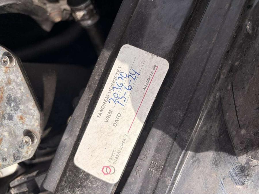Melns Volkswagen Golf 2014 Marijampole, ar dzinēja tilpumu 1.60 L un nobraukumu 250 tūkst. km par 5350 €, foto 21 vietnē AUTOMOTO.COM.LV
