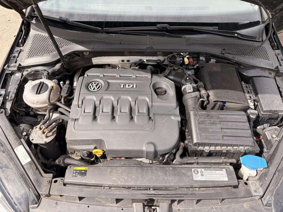 Melns Volkswagen Golf 2014 Marijampole, ar dzinēja tilpumu 1.60 L un nobraukumu 250 tūkst. km par 5350 €, foto 22 vietnē AUTOMOTO.COM.LV