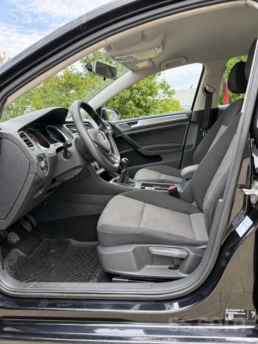 Melns Volkswagen Golf 2014 Rīga, ar dzinēja tilpumu 1.40 L un nobraukumu 269 tūkst. km par 3400 €, foto 10 vietnē AUTOMOTO.COM.LV