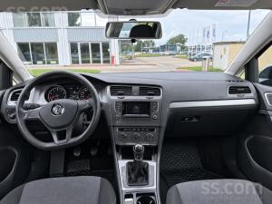 Melns Volkswagen Golf 2014 Rīga, ar dzinēja tilpumu 1.40 L un nobraukumu 269 tūkst. km par 3400 €, foto 11 vietnē AUTOMOTO.COM.LV